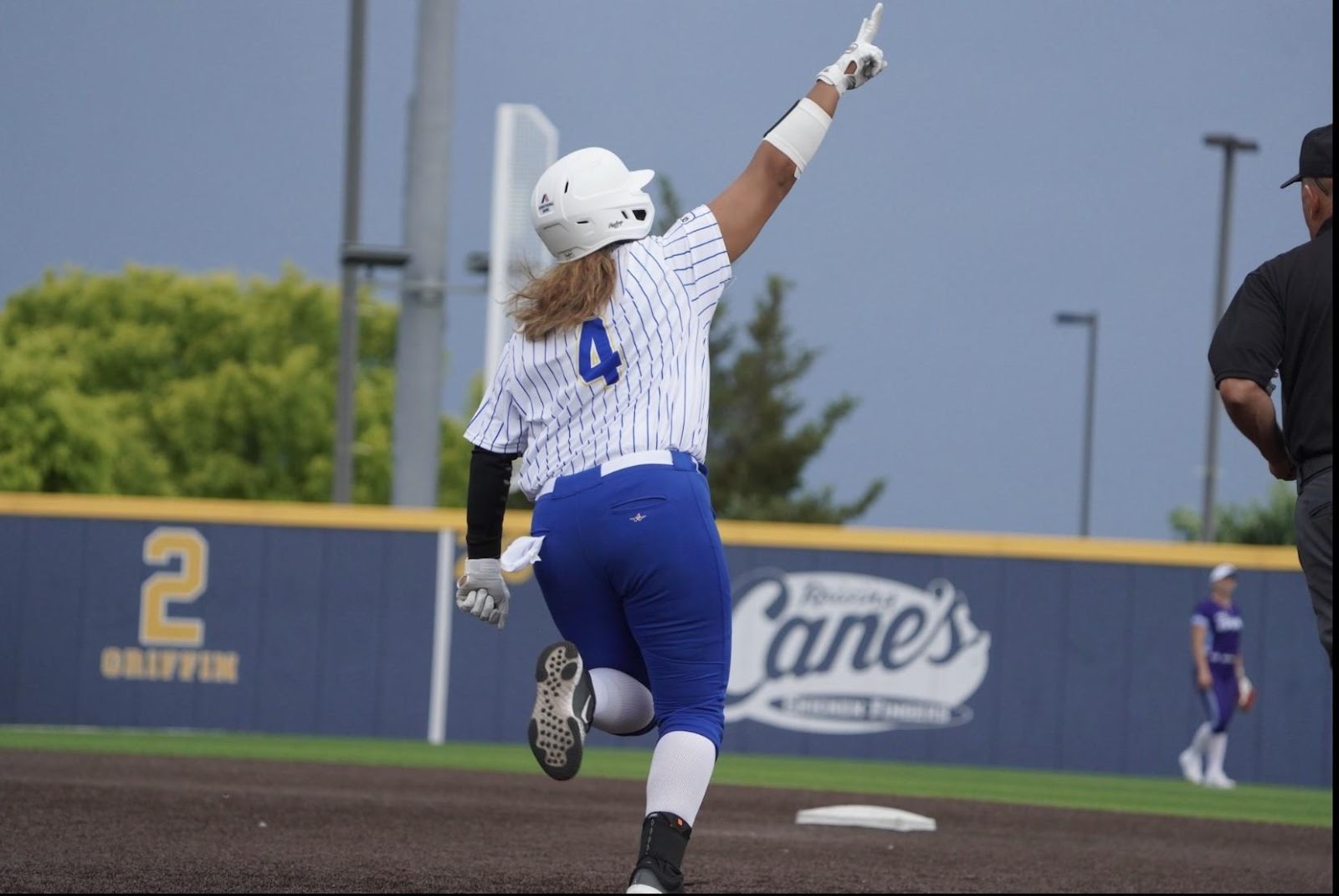 Softball brings the professional Spark to campus - UCentral Media