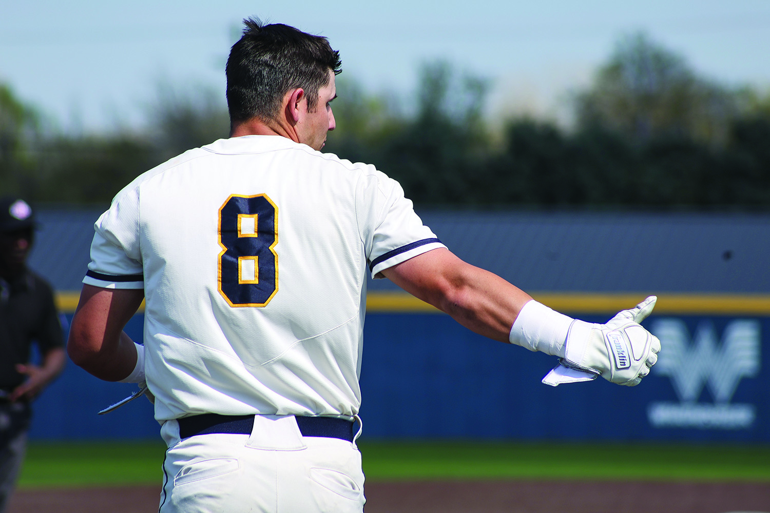 UCO completes three-game sweep - UCentral Media